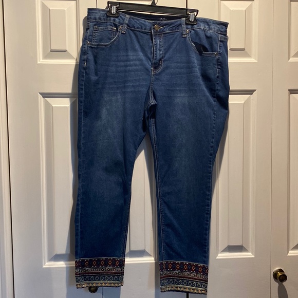 new directions | Jeans | New Directions Embroidered Jeans | Poshmark